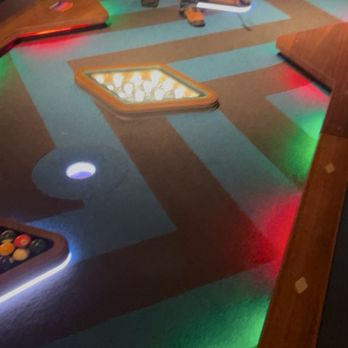 PUTTSHACK - OAKBROOK - Updated August 2025 - 466 Photos & 292 Reviews ...