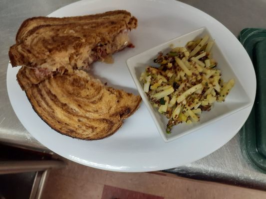 THE RIDGE INN RESTAURANT - 54 Photos & 73 Reviews - 16178 Pike St ...