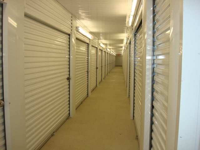 FIRST AMERICAN STORAGE - Updated August 2025 - 2390 Memorial Blvd ...