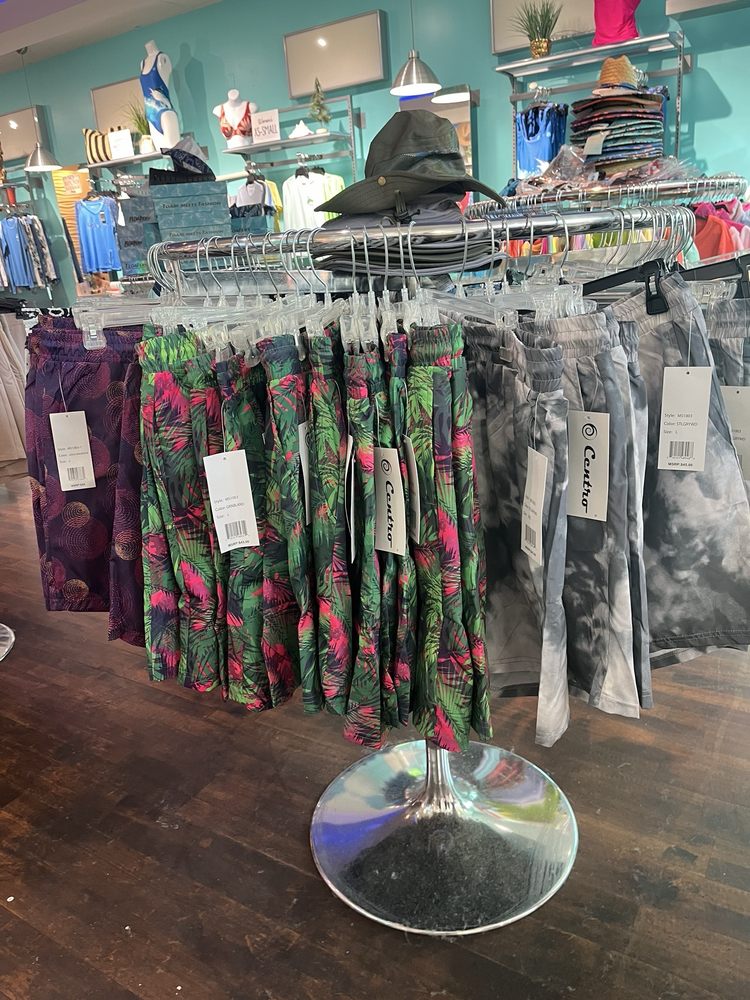 Captain’s Closet, Pembroke Pines | Roadtrippers