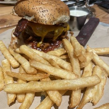 J RILEY DISTILLERY - Updated June 2025 - 708 Photos & 491 Reviews - 420 ...