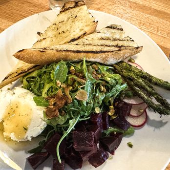 GRIT 2C - Updated December 2025 - 181 Photos & 260 Reviews - 212 S ...