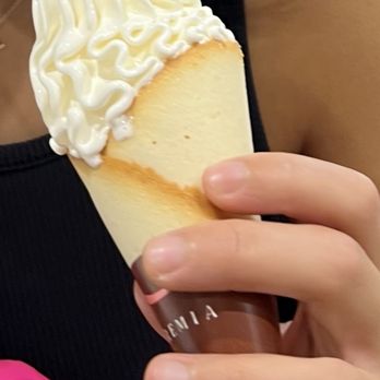 CREMIA - Updated January 2026 - 15 Photos & 14 Reviews - 千駄ヶ谷3-53-17 ...