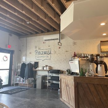 PIECEWISE COFFEE - Updated July 2024 - 81 Photos & 66 Reviews - 2001 ...
