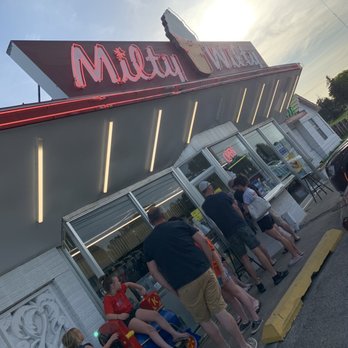 MILTY-WILTY DRIVE-IN RESTAURANT - Updated December 2025 - 41 Photos ...