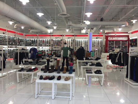 SHOE PALACE - Updated June 2026 - 22 Reviews - 4976 Premium Outlets Way ...
