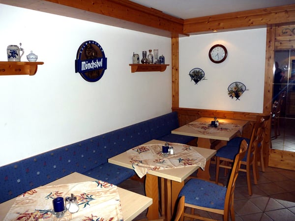 GUTSHOF COLMBERG - 10 Photos - German - Burgstr. 26, Colmberg, Bayern ...