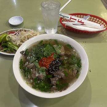 PHO 54 - Updated October 2024 - 771 Photos & 946 Reviews - 15420 ...