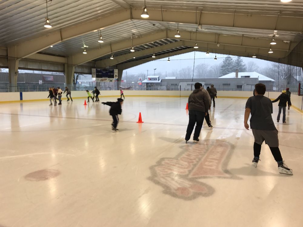 JOHN & DEDE HOWARD ICE ARENA - Updated January 2025 - 2411 Willa Dr ...