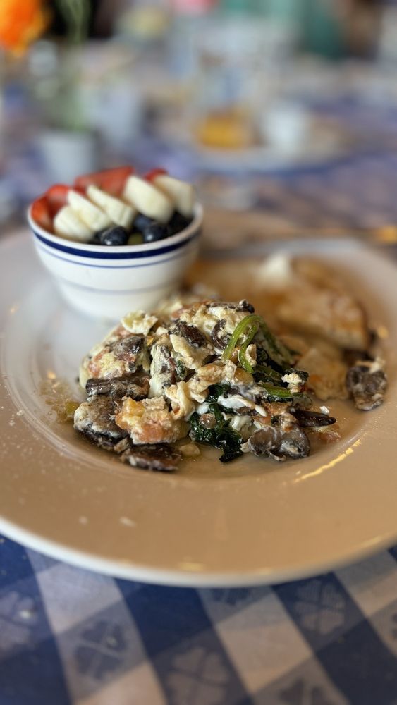 PERRY’S - EMBARCADERO - Updated December 2025 - 1011 Photos & 1009 ...