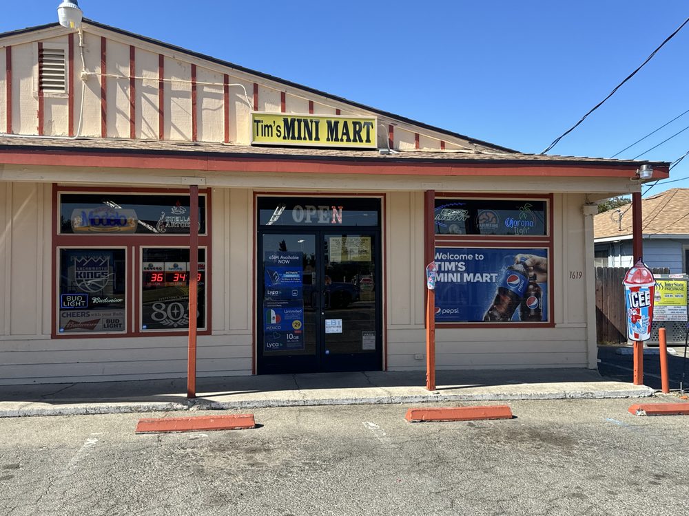 TIM’S MINI MART - Updated January 2026 - 15 Photos - 1619 Lincoln Rd ...