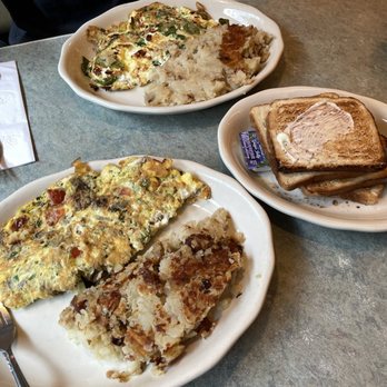 COURT SQUARE DINER - Updated December 2024 - 467 Photos & 552 Reviews ...