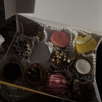 BUTTA CAKES - Updated September 2025 - 204 Photos & 190 Reviews - 20801 ...