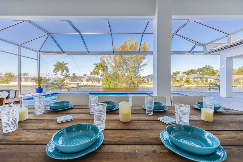 LAURA BREESE - MVP REALTY - Contact Agent - 1495 Pine Ridge Rd, Naples ...