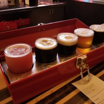 BIG BLOCK BREWING REDMOND - Updated December 2025 - 30 Photos & 23 ...