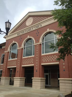 REUTER FAMILY YMCA - Updated October 2025 - 19 Reviews - 3 Town Square ...