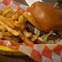 JOHNSTOWN INN - Updated July 2025 - 33 Photos & 40 Reviews - 1310 ...