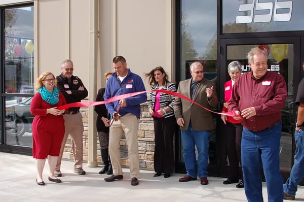 AUTO ASSETS - Updated December 2025 - 21 Photos & 46 Reviews - 356 W ...