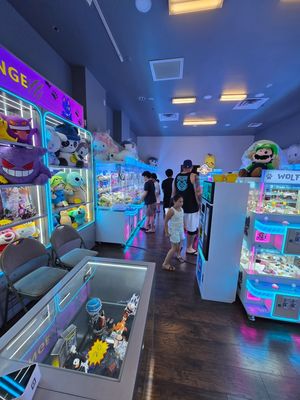 WOLF CLAW ARCADE - Updated December 2025 - 109 Photos & 50 Reviews ...