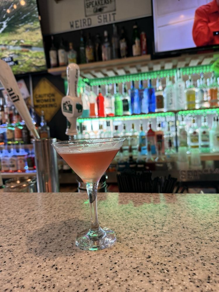 DA BAR - Updated December 2025 - 10 N Stevens St, Rhinelander ...