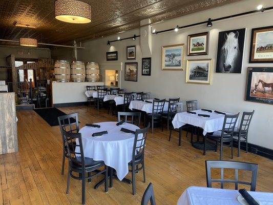 GIBSON’S RESTAURANT & BAR - Updated July 2024 - 35 Photos & 31 Reviews ...