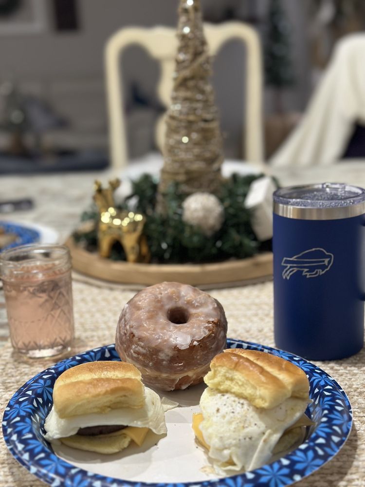 THE DONUT NEST - Updated October 2025 - 57 Photos & 48 Reviews - 3210 S ...