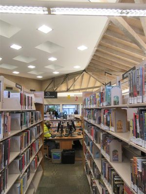 MULTNOMAH COUNTY LIBRARY - HOLGATE - Updated September 2025 - 14 Photos ...