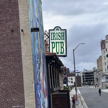 THE IRISH PUB - Updated December 2025 - 390 Photos & 474 Reviews - 164 ...