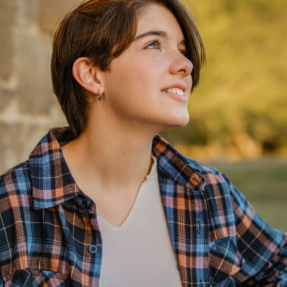 Cara Humphries's Instagram, Twitter & Facebook on IDCrawl