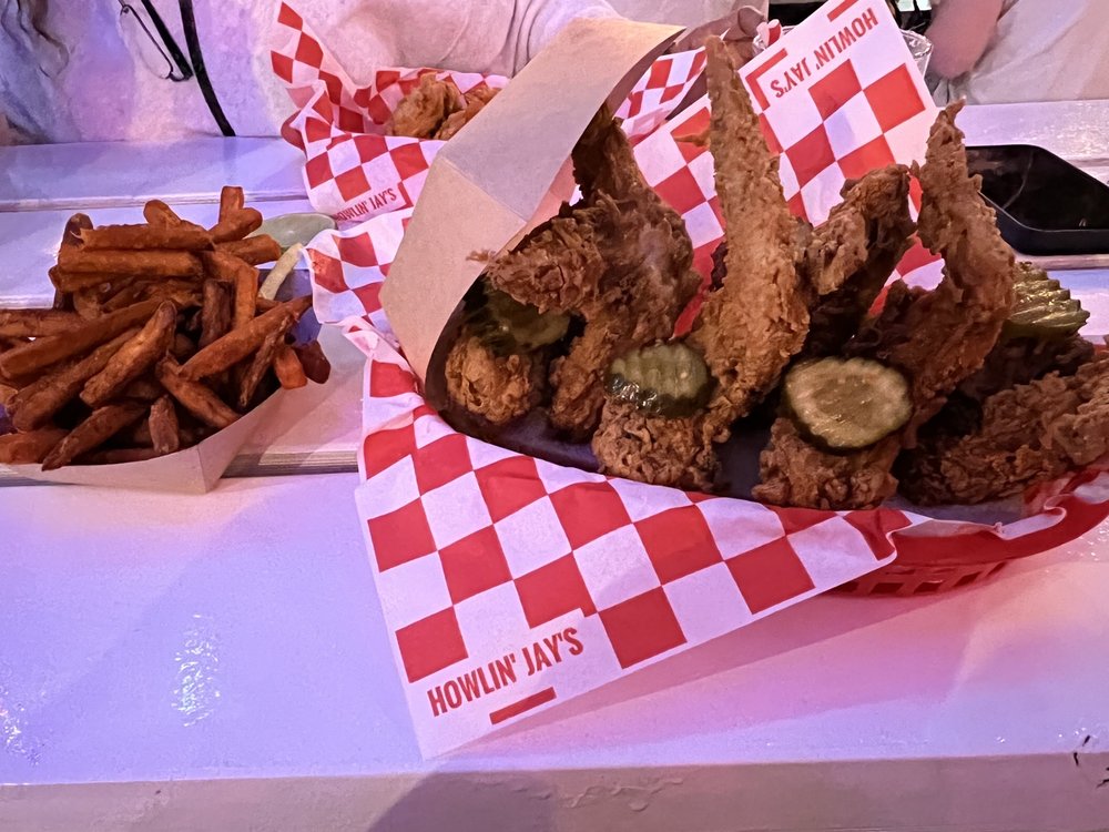 HOWLIN’ JAY’S - Updated October 2025 - 12 Photos - 1 Pier Point Rd ...