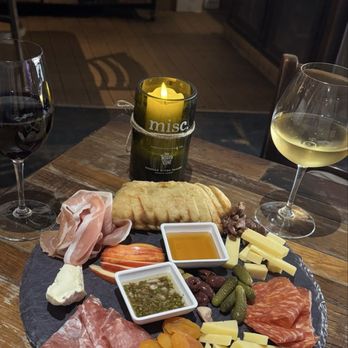 TWISTED VINE - Updated July 2025 - 1207 Photos & 1328 Reviews - 127 W ...