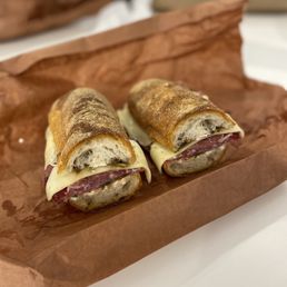 DISO’S ITALIAN SANDWICH SOCIETY - Updated December 2025 - 243 Photos ...