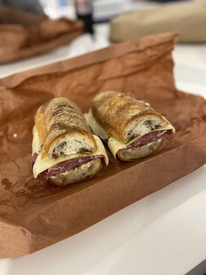 DISO’S ITALIAN SANDWICH SOCIETY - Updated July 2025 - 240 Photos & 351 ...