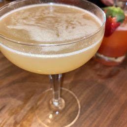 FOUR HUMOURS - Updated January 2026 - 169 Photos & 71 Reviews - 1712 N ...