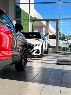 VANGUARD VOLKSWAGEN - Updated December 2025 - 25 Photos & 80 Reviews ...