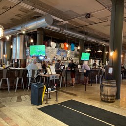 MASTHEAD BREWING - Updated July 2025 - 658 Photos & 428 Reviews - 1261 ...