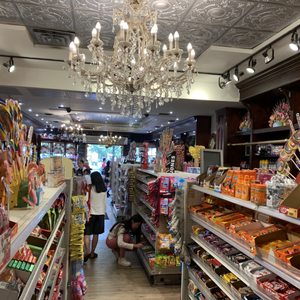 BANFF CANDY STORE - Updated March 2025 - 10 Reviews - 126 Banff Avenue ...
