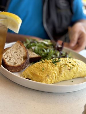 THE ELEANOR - Updated August 2024 - 321 Photos & 242 Reviews - 3207 N ...