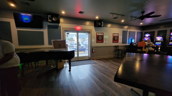 UNCLE MATT‘S BAR AND PATIO - Updated May 2026 - 2303 Hickory Ave, River ...