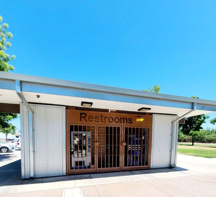 BUTTONWILLOW REST AREA - Updated June 2025 - 125 Photos & 50 Reviews ...