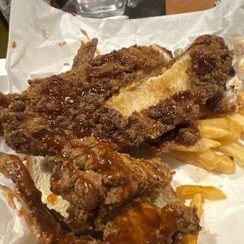 HAROLDS CHICKEN & ICE BAR - CHARLOTTE - Updated April 2025 - 195 Photos ...