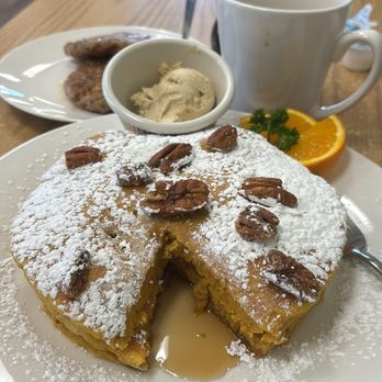 SHA SWIRL CAFE & BAKERY - Updated December 2025 - 65 Photos & 33 ...