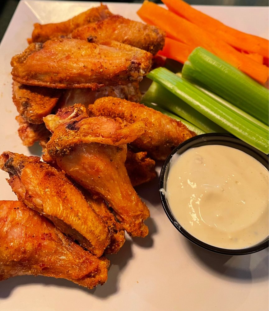 LOONEY’S PUB NORTH - Updated December 2025 - 110 Photos & 175 Reviews ...