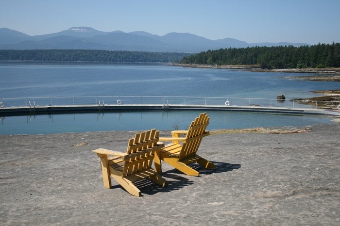 YELLOW POINT LODGE - Updated December 2024 - 51 Photos - 3700 Yellow ...