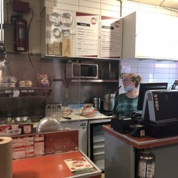 CHEZ GASTON - Updated July 2025 - 63 Photos & 63 Reviews - 332 Rue ...