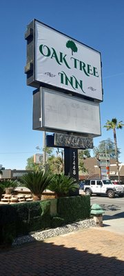 OAK TREE INN - Updated November 2025 - 17448 Ventura Blvd, Los Angeles ...