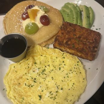 CRISP - Updated December 2025 - 1118 Photos & 1112 Reviews - 2220 Bevis ...