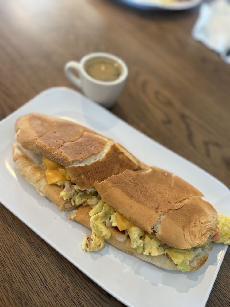 ZAZA CUBAN COMFORT FOOD - Updated January 2026 - 54 Photos & 18 Reviews ...