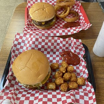 HANK’S HAMBURGERS - Updated June 2025 - 161 Photos & 209 Reviews - 8933 ...
