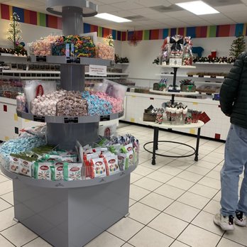 ALBANESE CONFECTIONERY GROUP - Updated December 2025 - 51 Photos & 50 ...